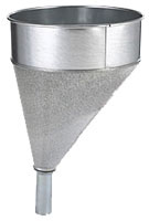 5 QUART FUNNEL WITH OFFSET SPOUT - ToughAG